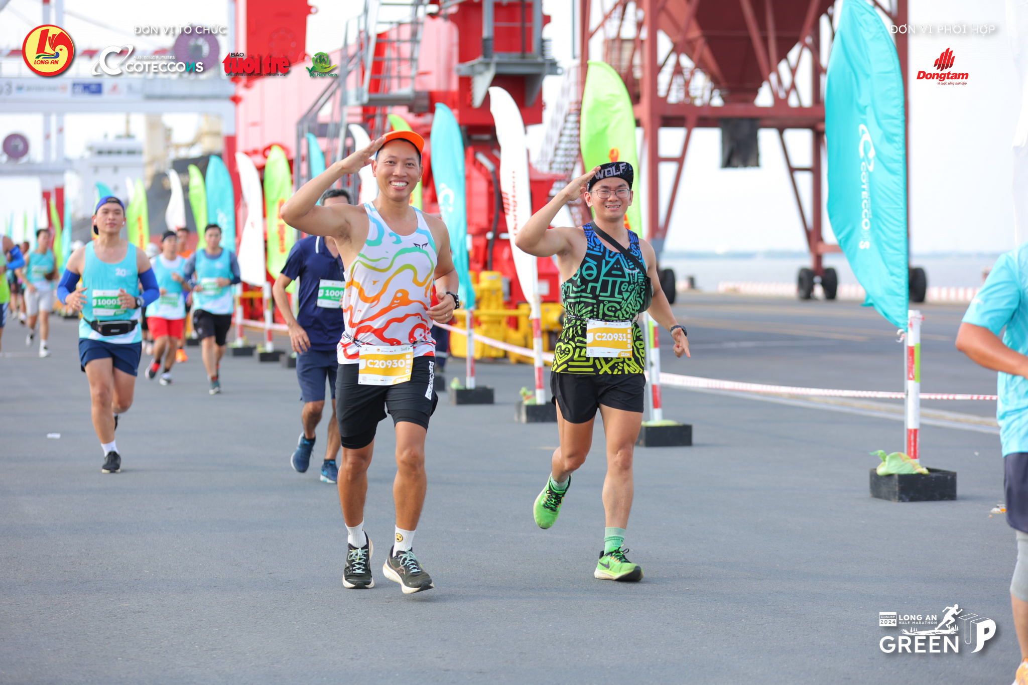 Wolf Active -All The Fit _ Sportswear & Nutrition